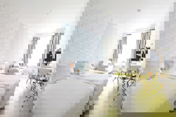 Legendary Porto Hotel - Porto