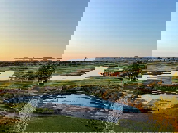 Empordà Golf Resort - Pirineos