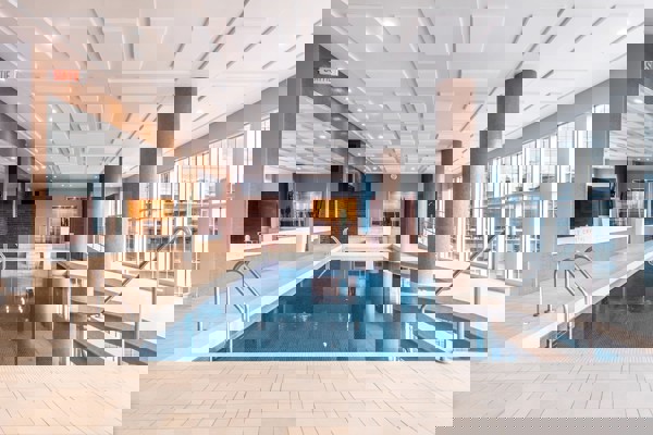 Warwick Le Crystal - Montréal - Montréal, QC